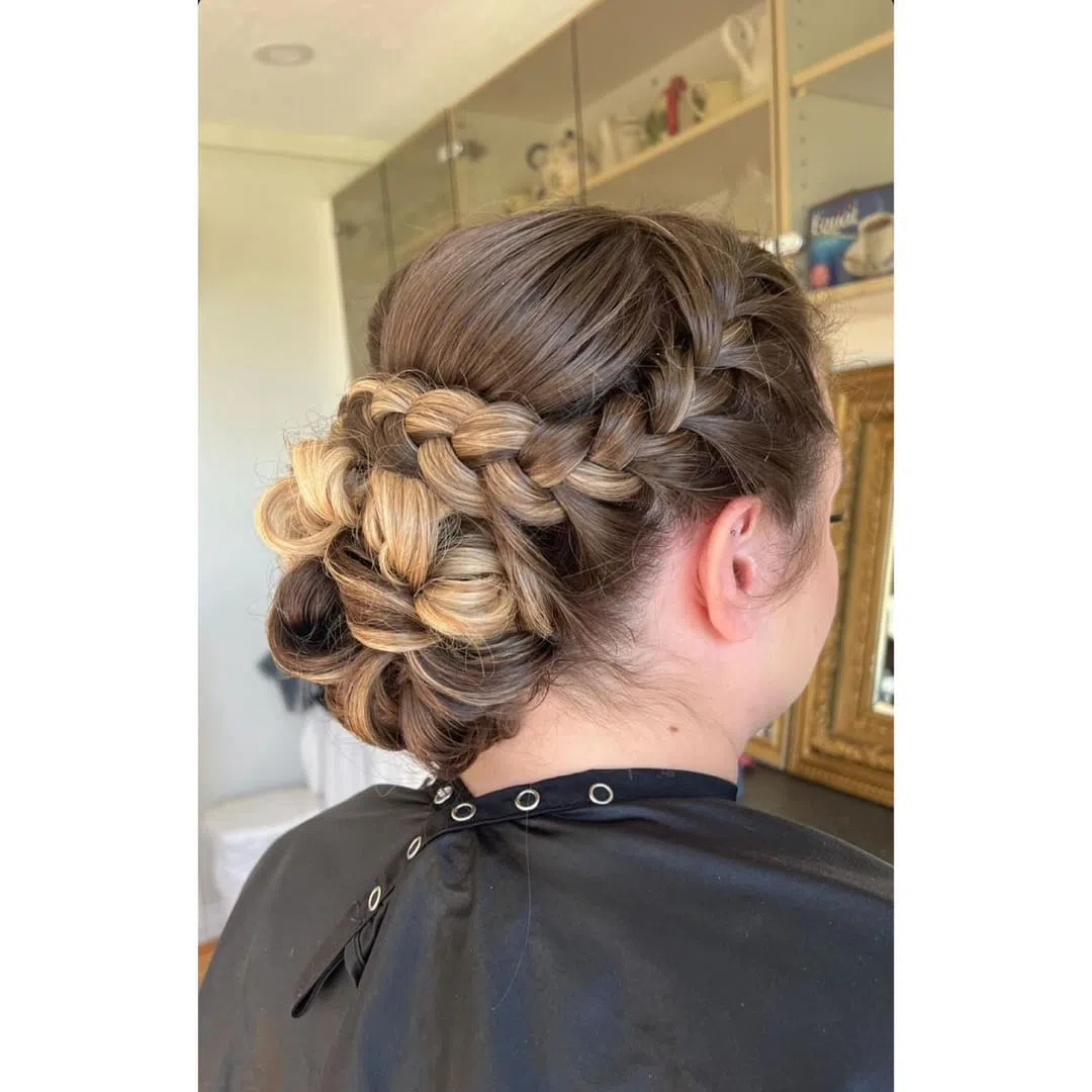 Hair salons busy for prom and grad season - Acadia Broadcasting