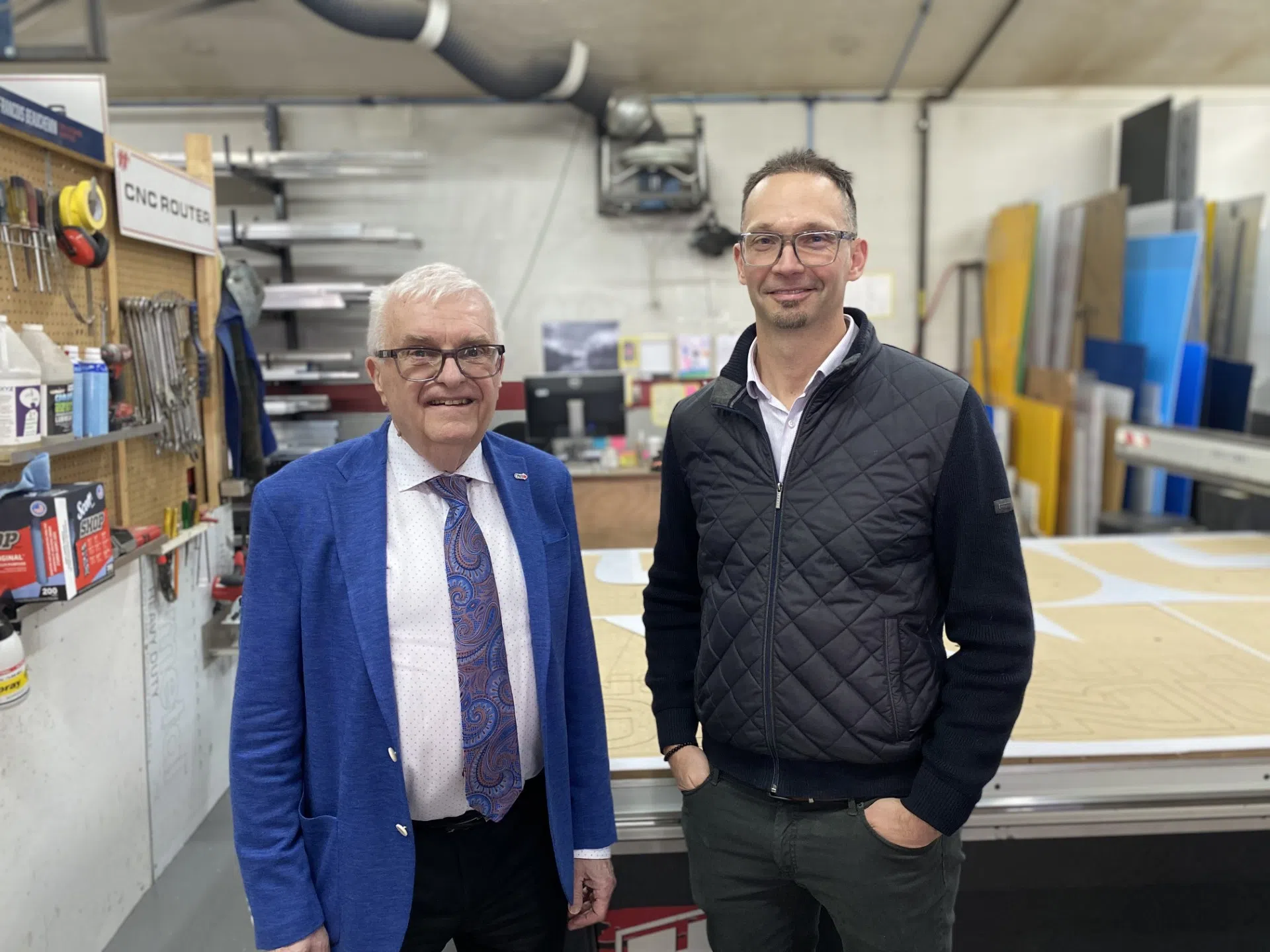 Moncton sign company expanding workforce - Acadia Broadcasting