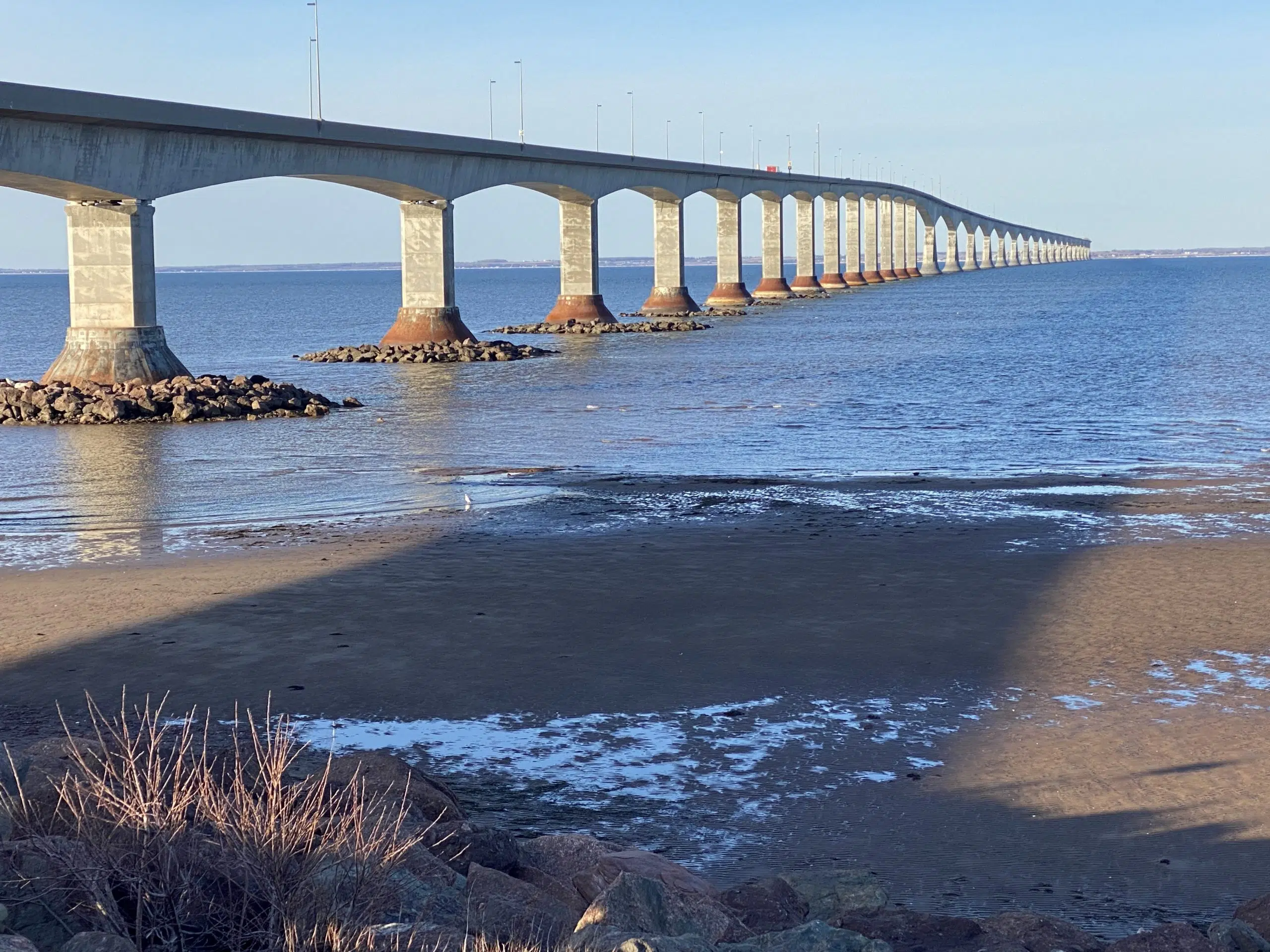 Money for ferries and Confederation Bridge in federal budget - Acadia ...