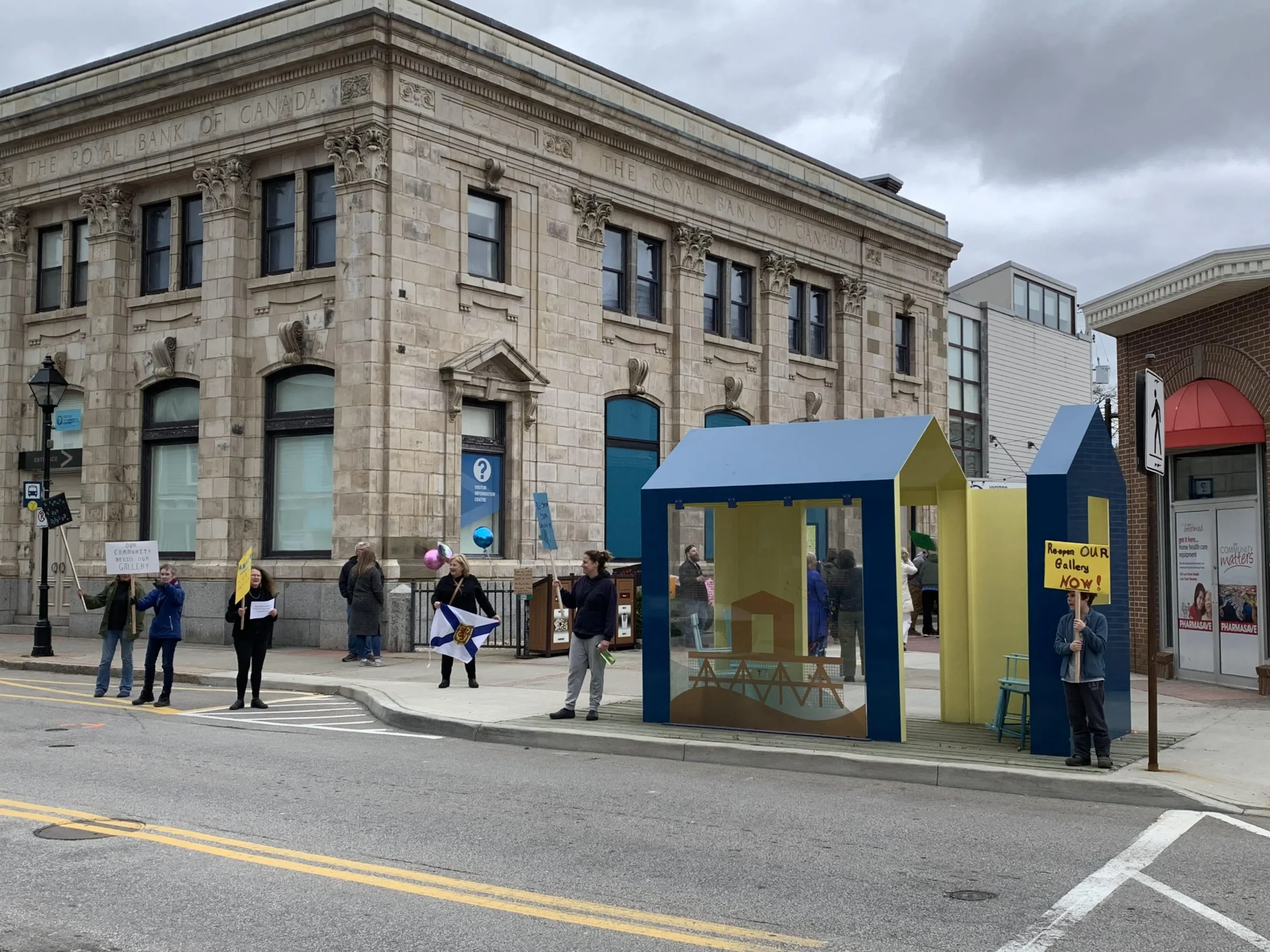 Yarmouth art gallery re-opens for Acadian art events - Acadia Broadcasting